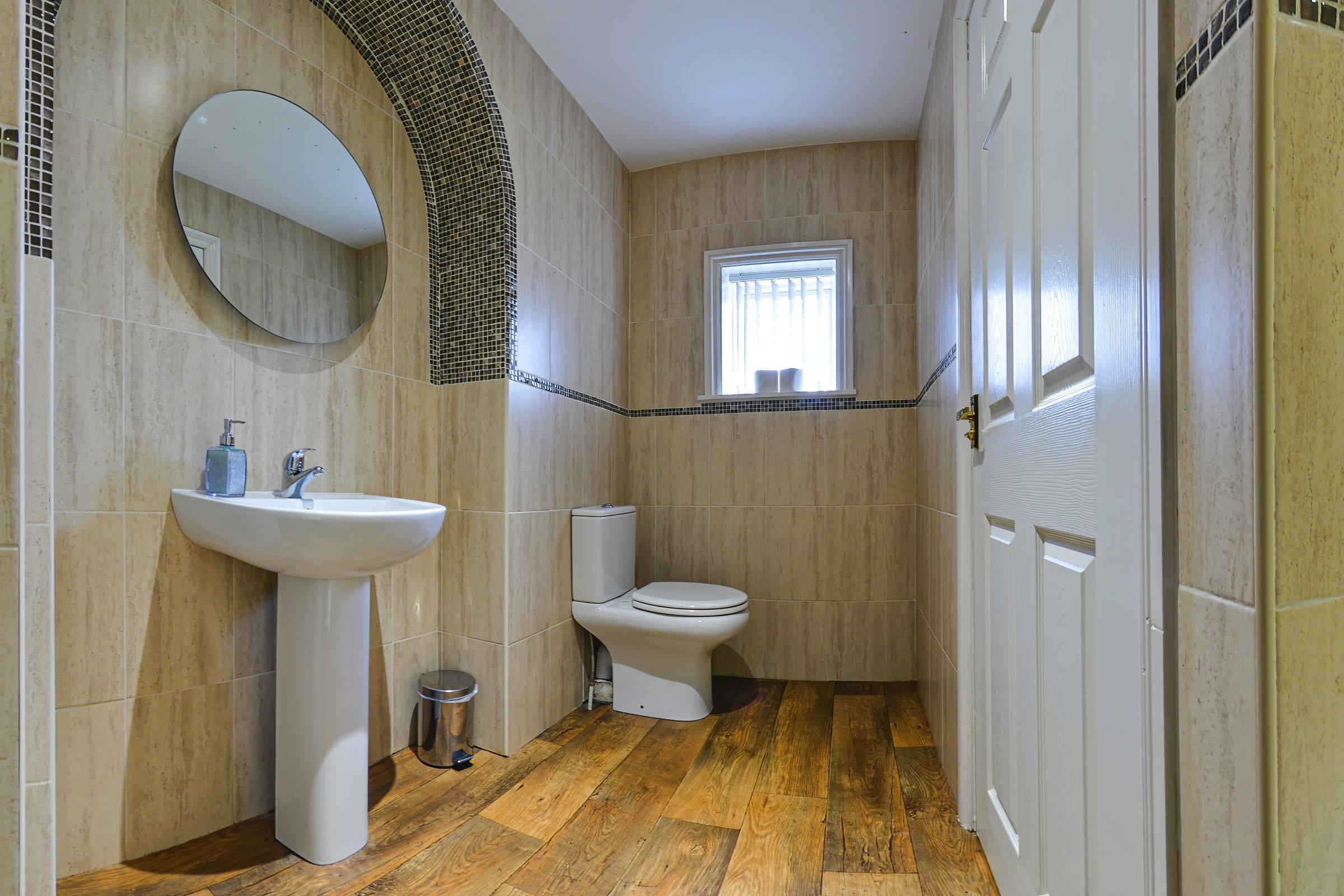 Airyhill Cottages Whitby Mayfield Manor